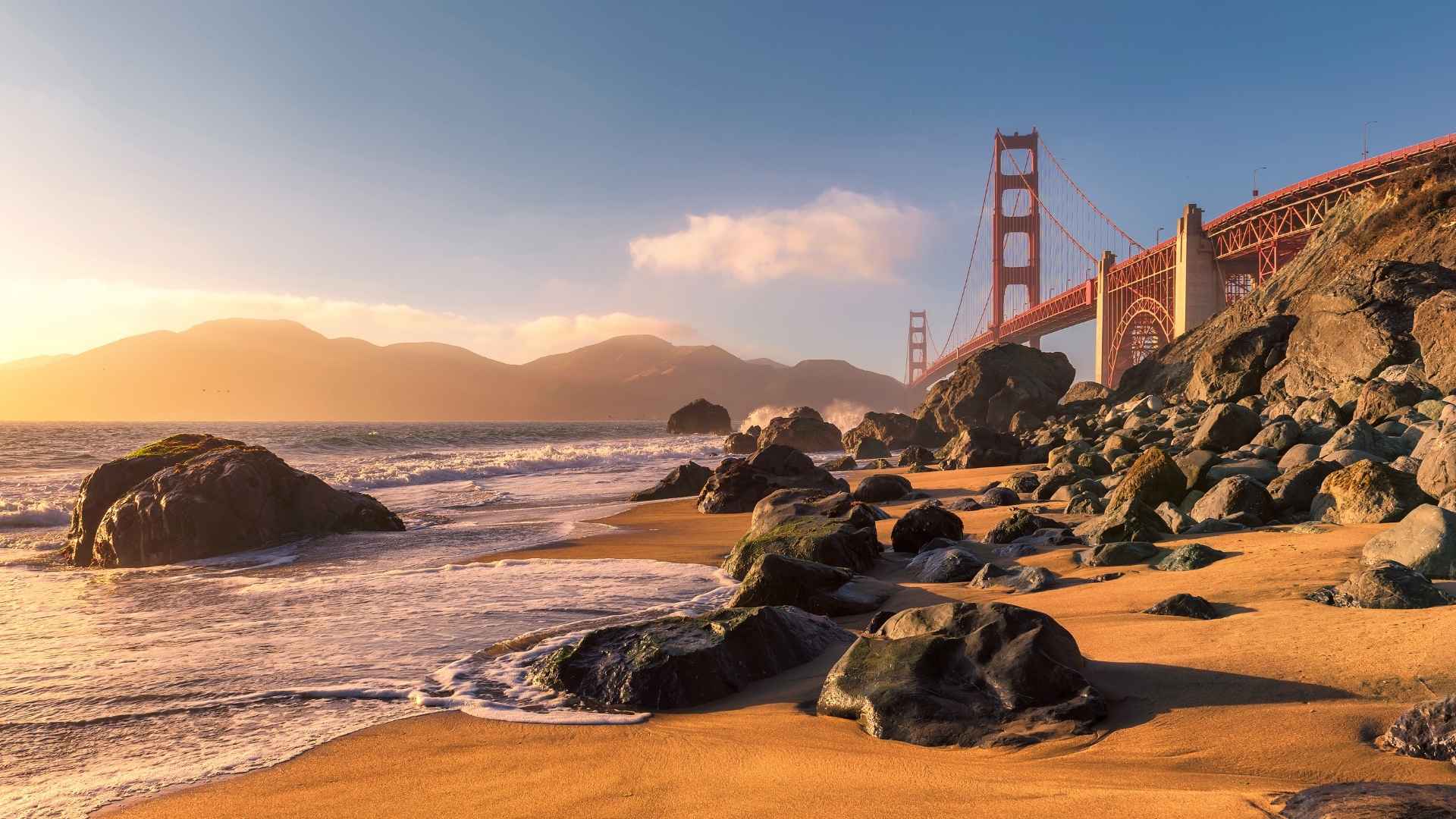 Pacific Coast Highway Road Trip & Travel Guide - PCH1 Road Trip